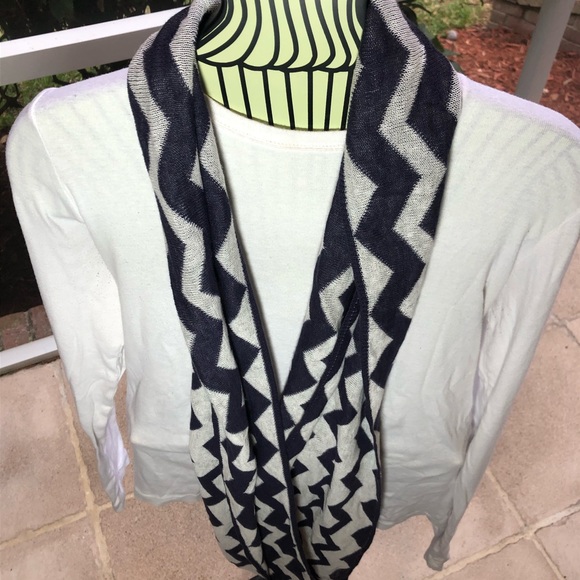 LOFT | Accessories | Loft Navy And White Linen Blend Infinity Scarf ...